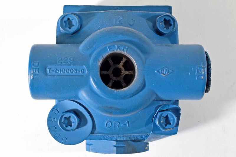 BENDIX Air Valve Components - Frontier Truck Parts