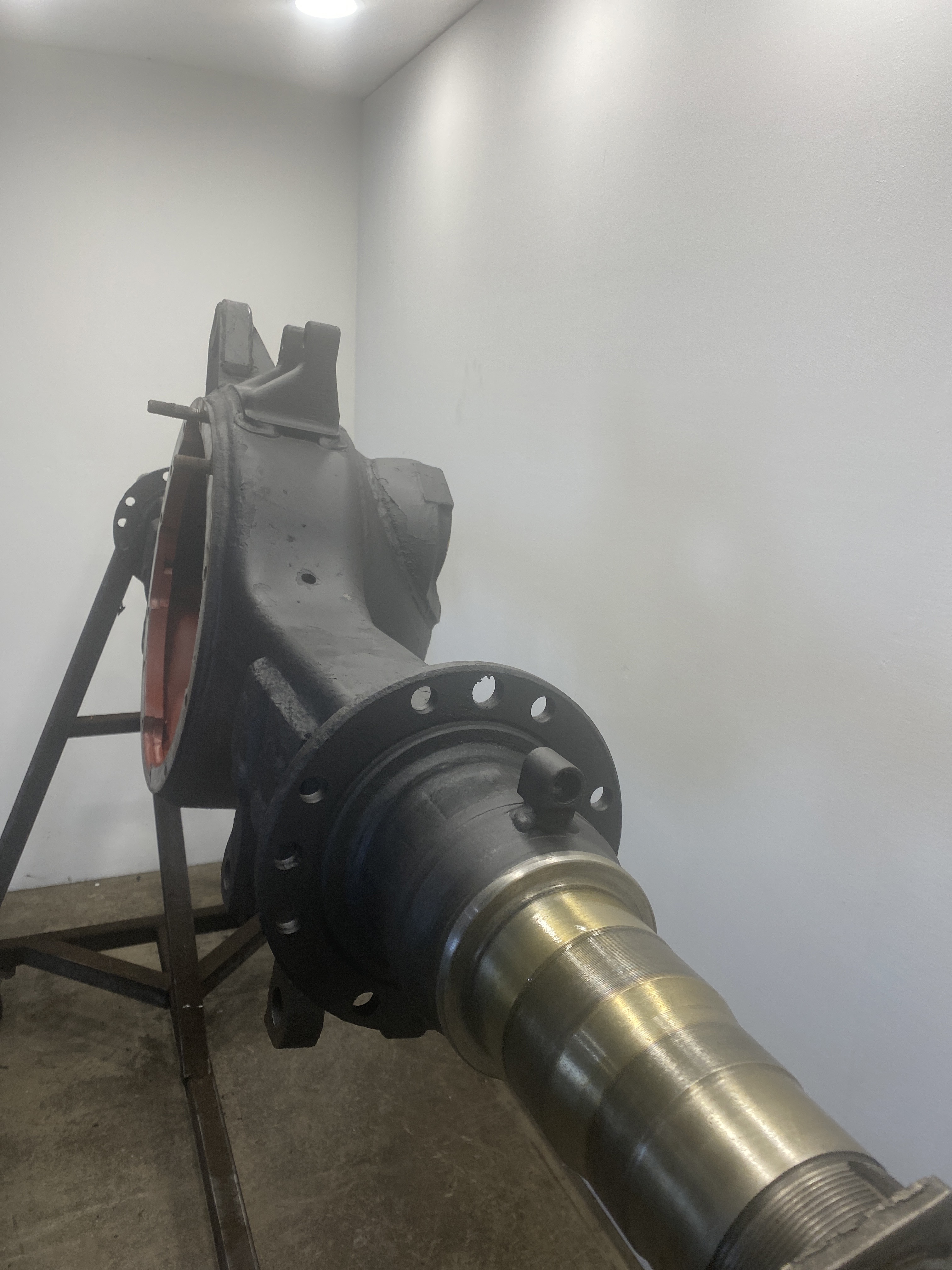 Meritor RD-23-160 Axle Housing - Frontier Truck Parts