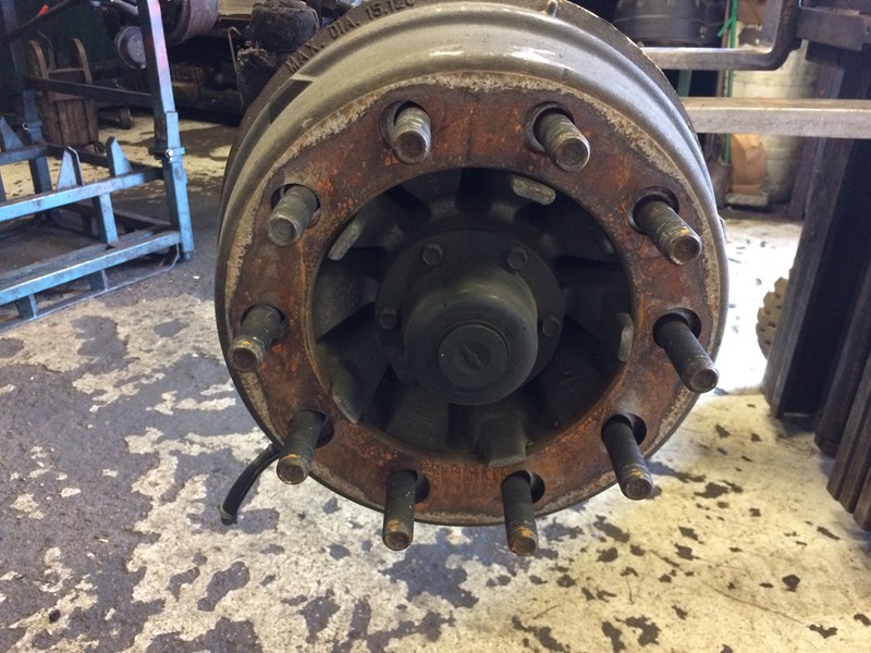 Eaton Front Axle Assembly - Frontier Truck Parts