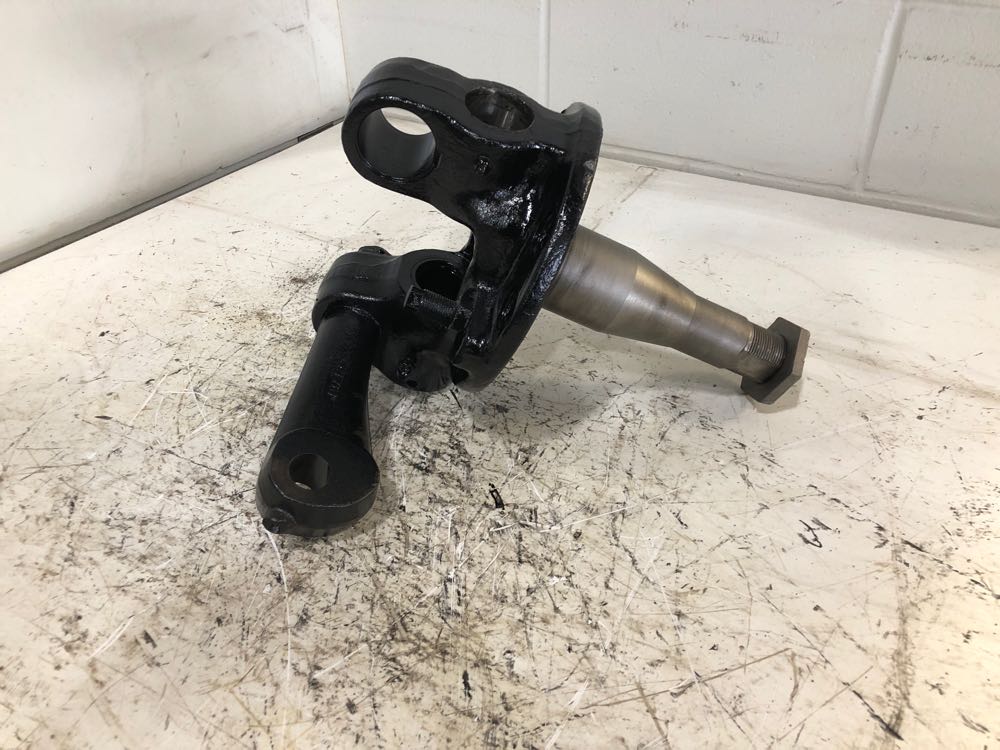 Mack One Arm RH Spindle - Frontier Truck Parts