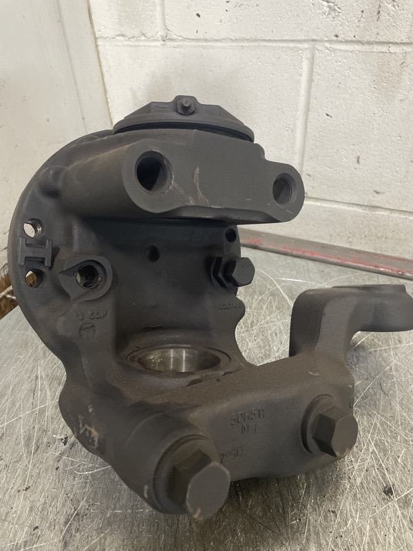 Volvo/Mack Spindle - Frontier Truck Parts