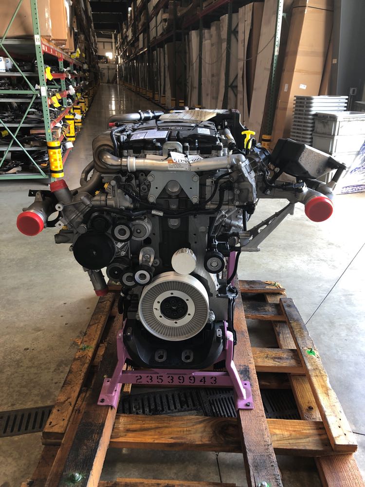 Detroit Diesel DD8 Engine - Frontier Truck Parts