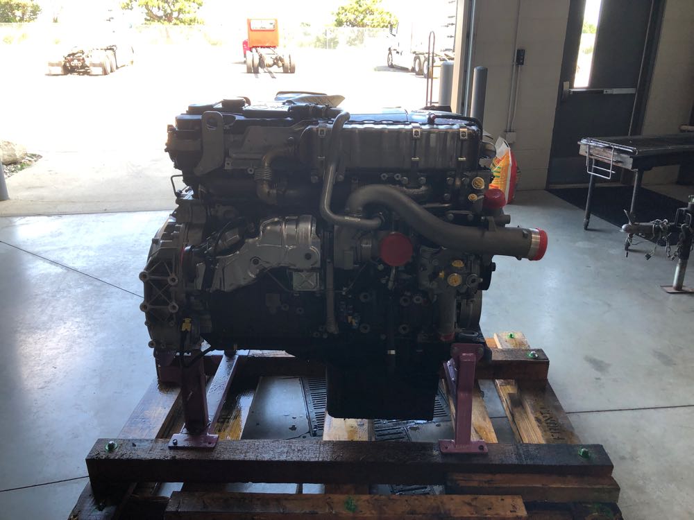 Detroit Diesel DD8 Engine - Frontier Truck Parts