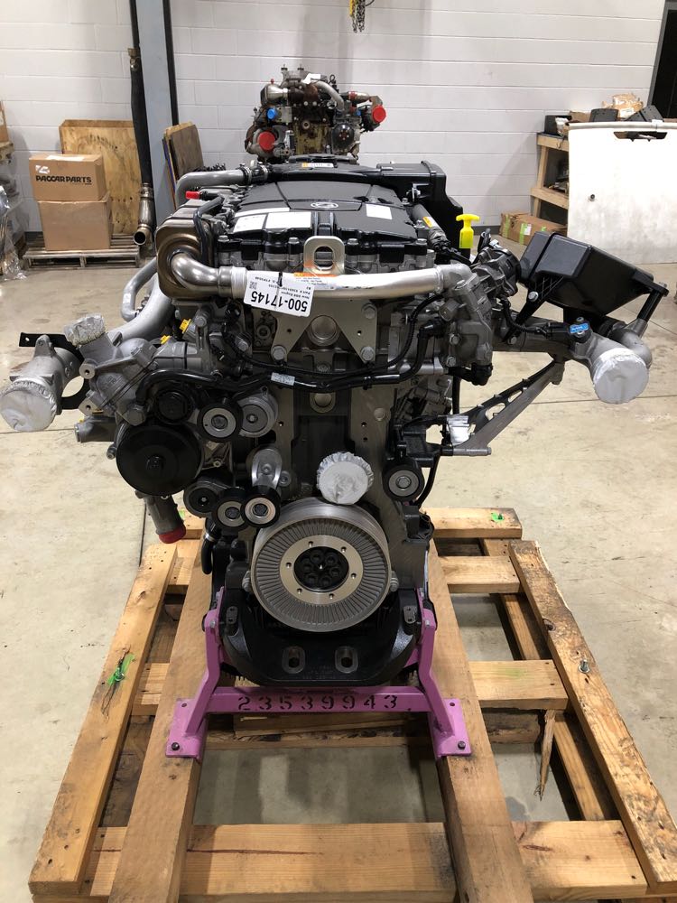 Detroit Diesel DD8 Engine - Frontier Truck Parts