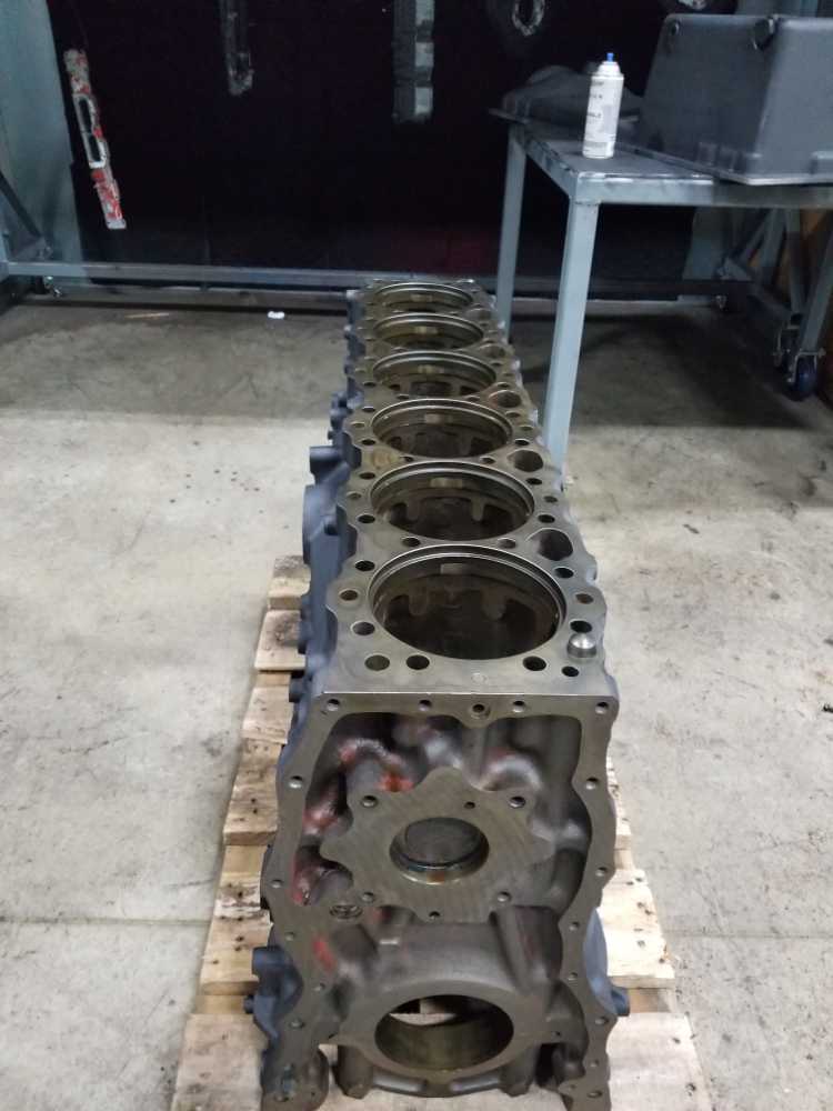 Detroit Diesel Series 60 Engine Block - Frontier Truck Parts