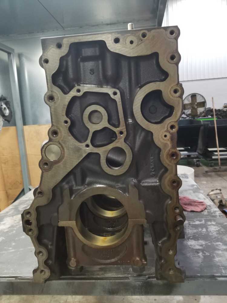 Caterpillar C15 Engine Block - Frontier Truck Parts