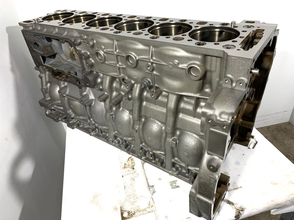 Detroit Diesel DD15 Engine Block - Frontier Truck Parts