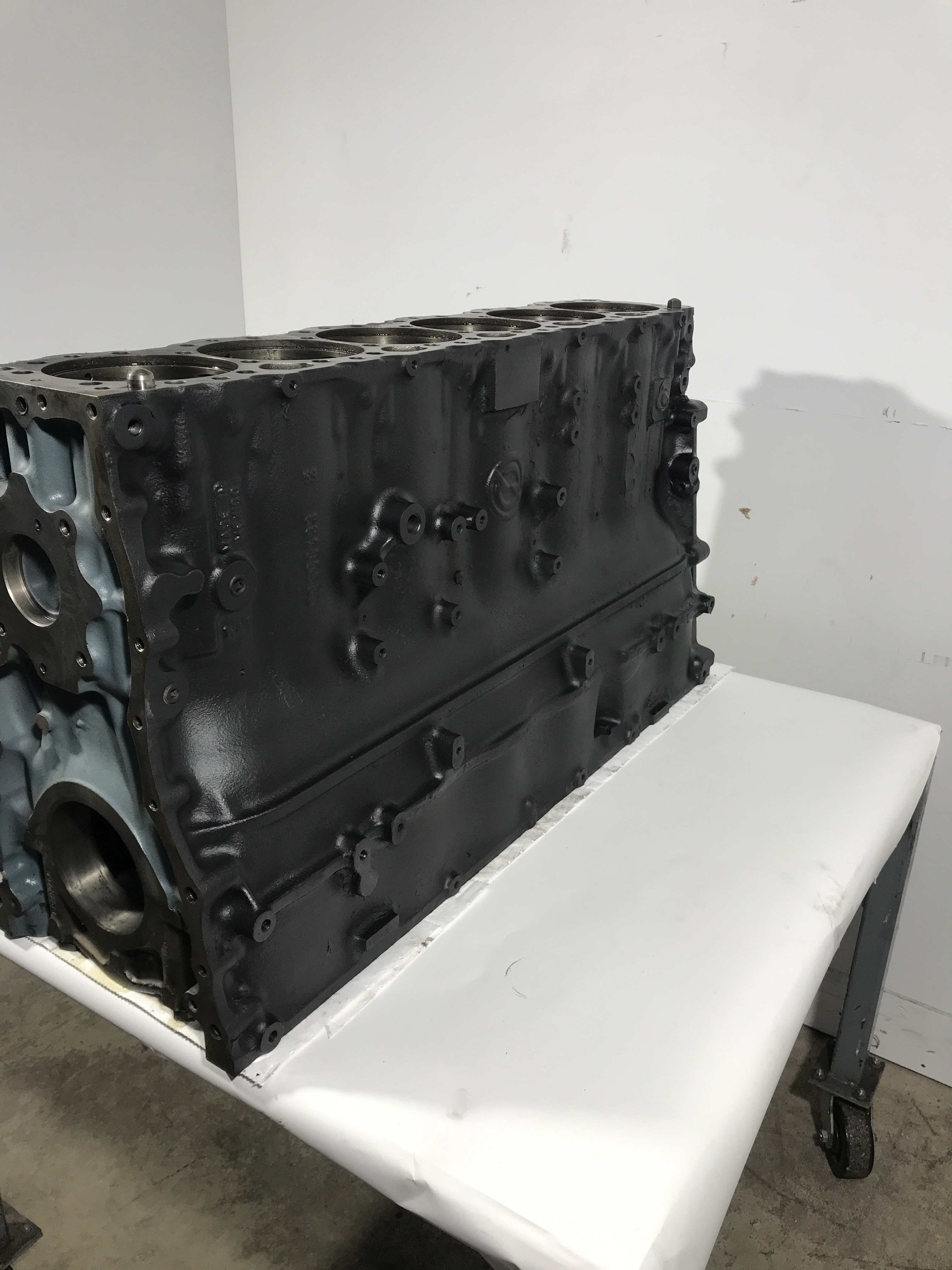 Detroit Diesel Series 60 DDEC IV 12.7L Engine Block - Frontier Truck Parts