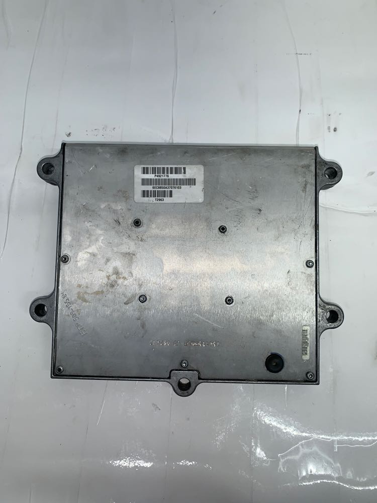 Cummins CM850 ECM - Frontier Truck Parts