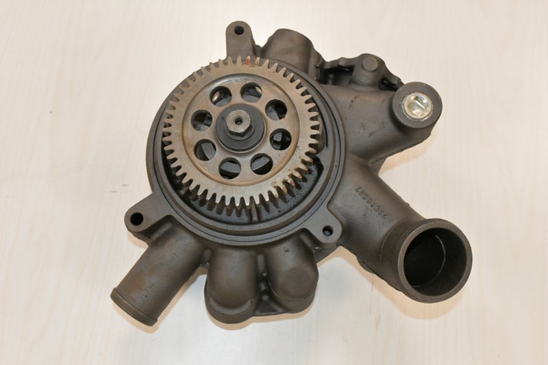 Detroit Diesel Series 60 14.0L Water Pump - Frontier Truck Parts