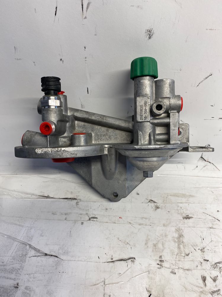 Volvo D13F Engine Filter Base - Frontier Truck Parts