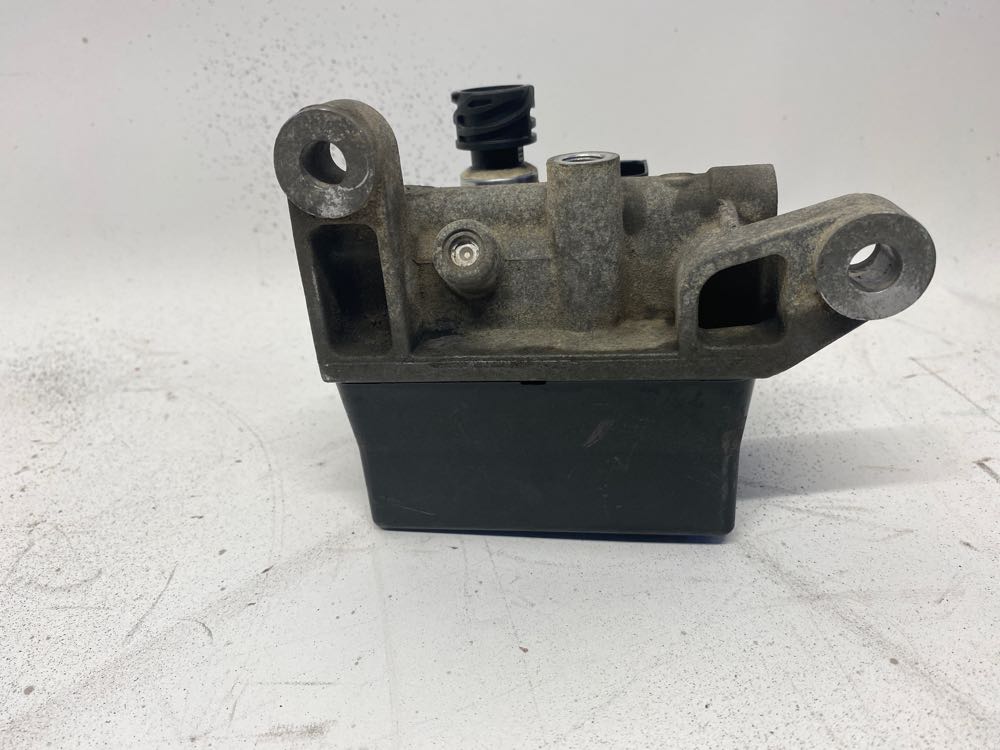 Volvo D13 Engine Oil & Fuel Manifold - Frontier Truck Parts