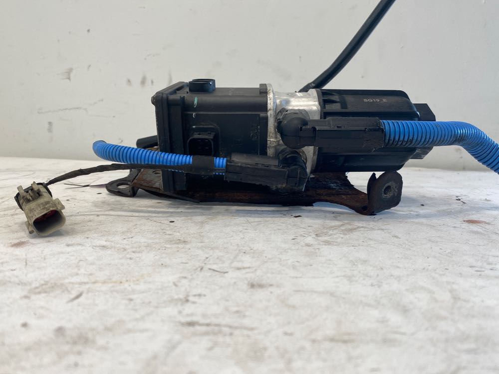 Freightliner Cascadia DEF Pump - Frontier Truck Parts