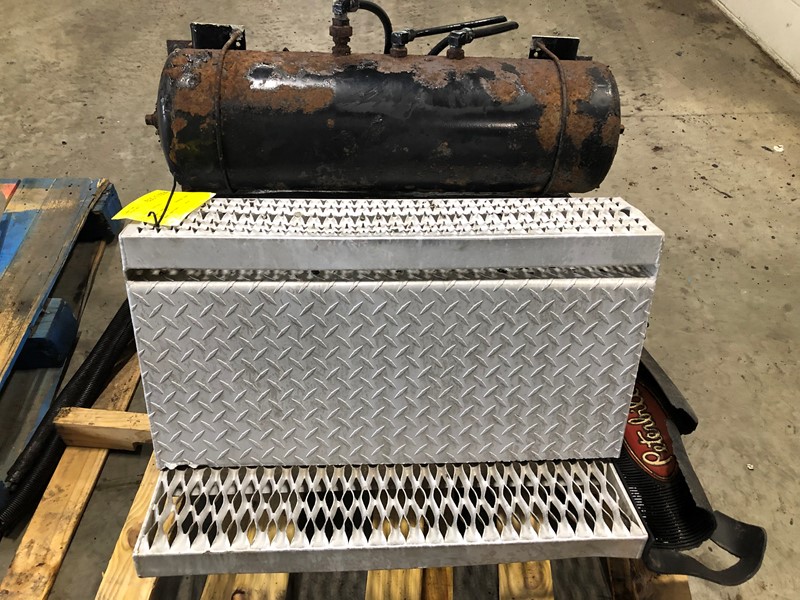 Peterbilt 379 Battery Box - Frontier Truck Parts