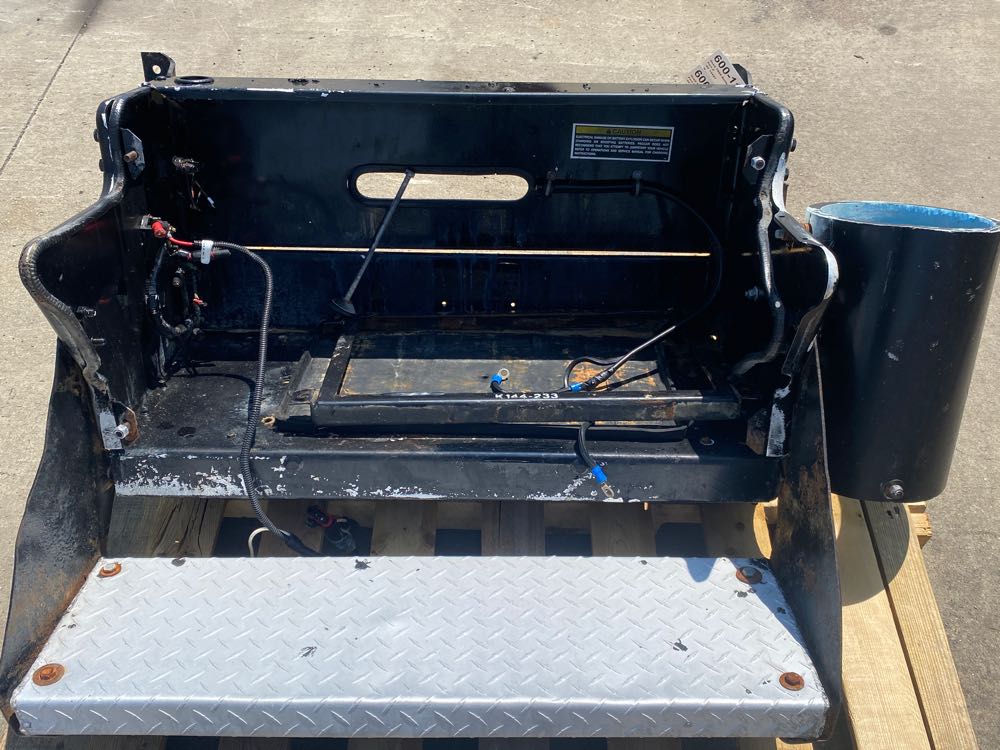 Kenworth T800 Battery Box - Frontier Truck Parts