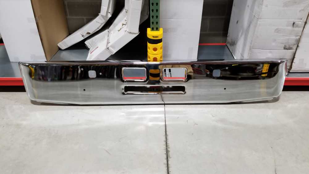 Mack R Model Bumper - Frontier Truck Parts