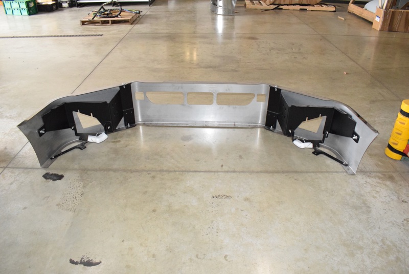 Volvo VNL Gen 3 Bumper - Frontier Truck Parts