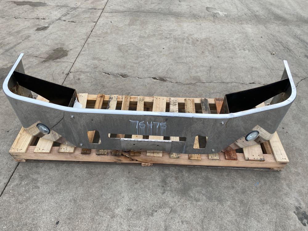 Freightliner Columbia Bumper - Frontier Truck Parts