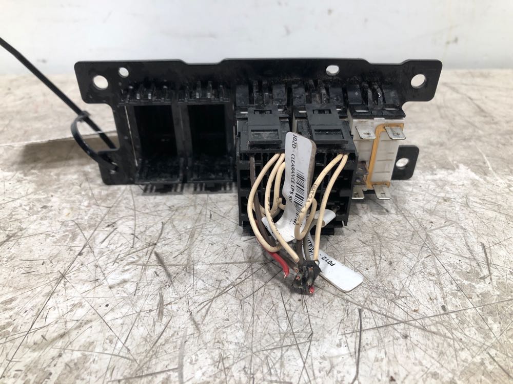 Kenworth T880 Headlight Switch - Frontier Truck Parts