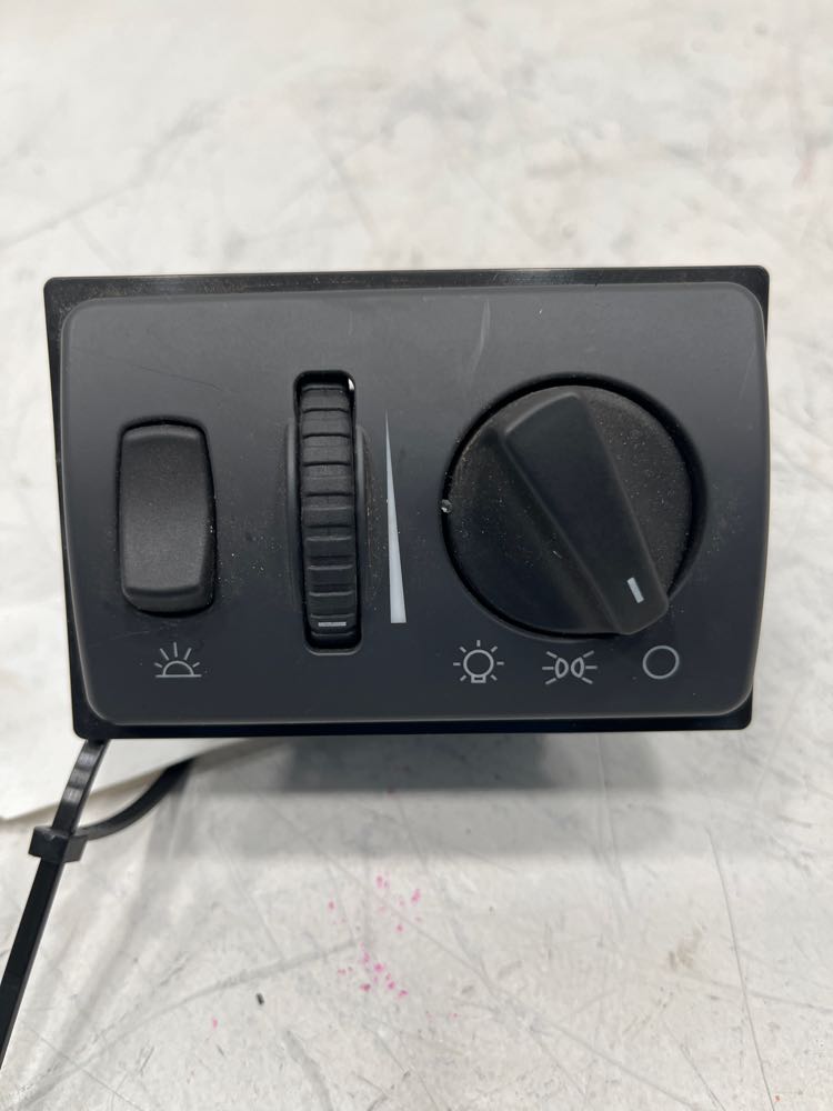 Mack Terrapro Headlight Switch - Frontier Truck Parts