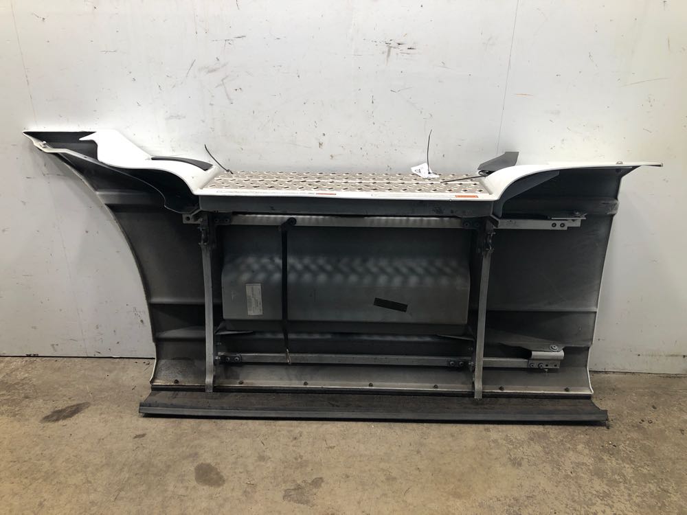 Mack Anthem Fairing - Frontier Truck Parts