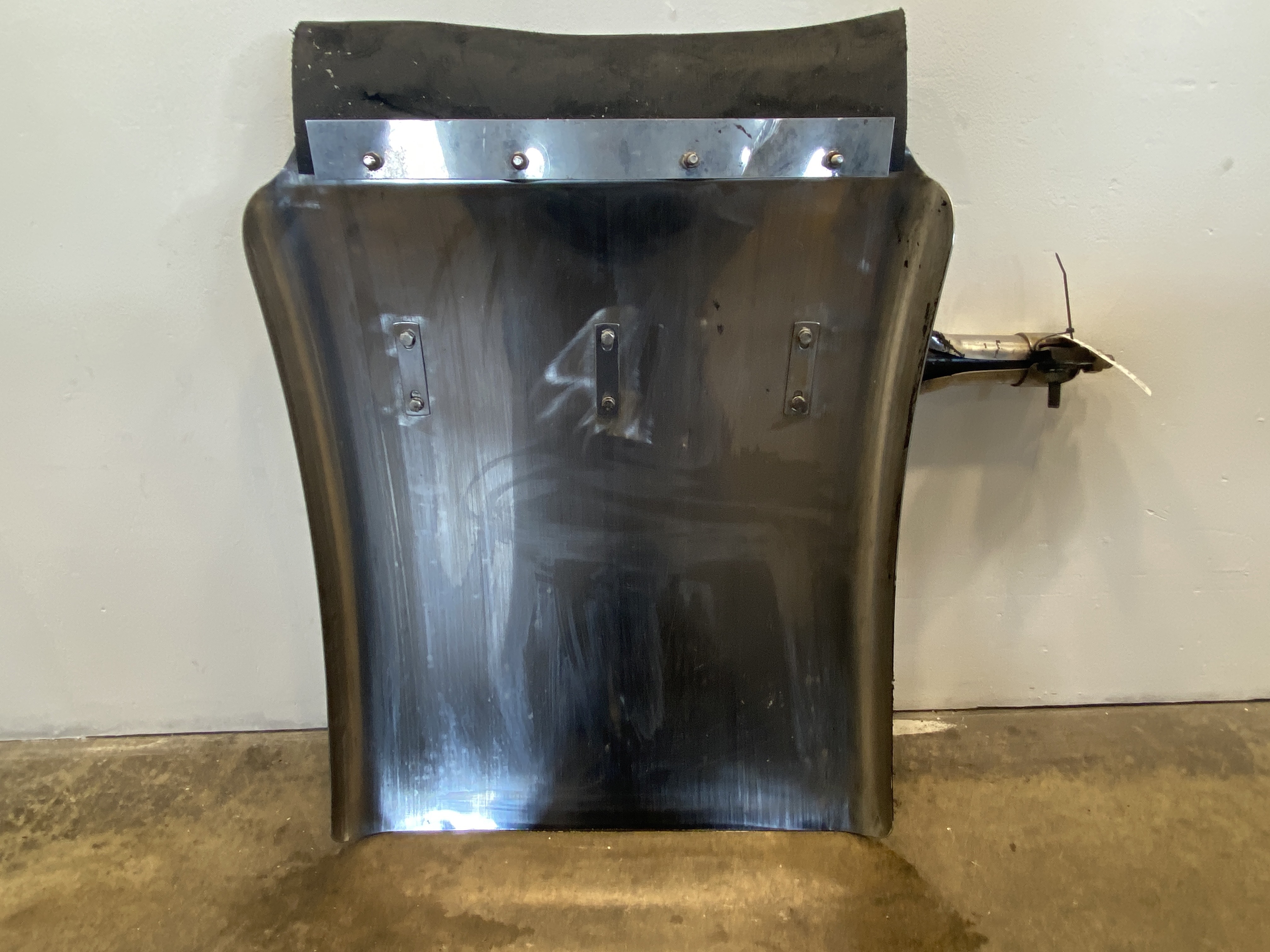 Peterbilt 379 Fender - Frontier Truck Parts