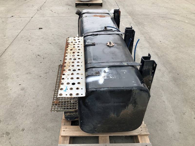 Freightliner M2 Fuel Tank - Frontier Truck Parts