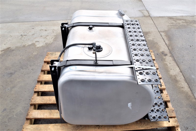 International 4300 Fuel Tank - Frontier Truck Parts