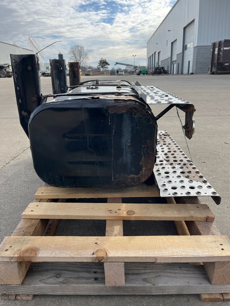 Freightliner FL70 Fuel Tank - Frontier Truck Parts