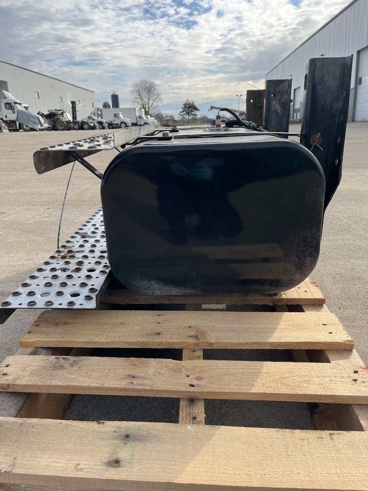Freightliner FL70 Fuel Tank - Frontier Truck Parts
