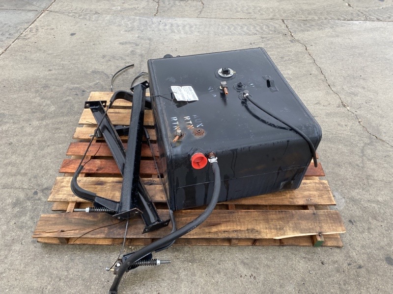 Freightliner MT 55 Fuel Tank - Frontier Truck Parts
