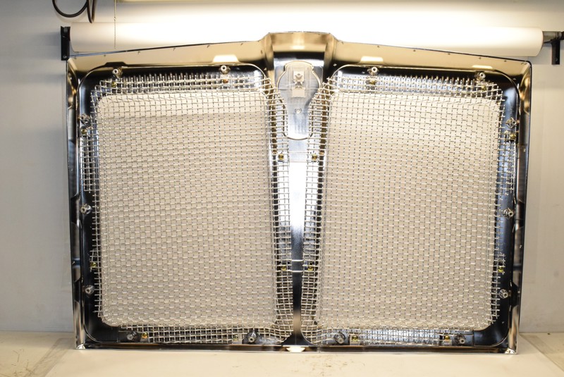Kenworth T880 Grille - Frontier Truck Parts