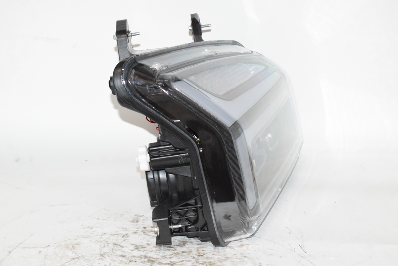 Kenworth T880 Headlight - Frontier Truck Parts