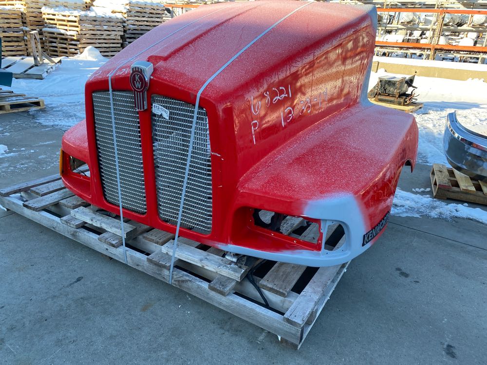Kenworth T600 Hood - Frontier Truck Parts