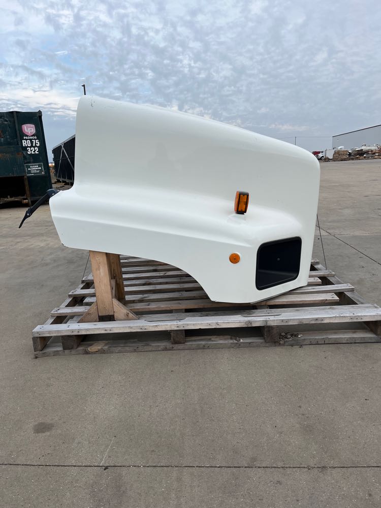 International Paystar Hood - Frontier Truck Parts