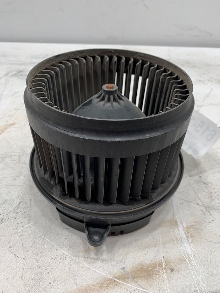 Peterbilt 579 Blower Motor - Frontier Truck Parts