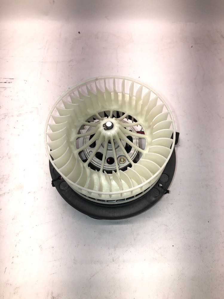 Peterbilt Blower Motor - Frontier Truck Parts