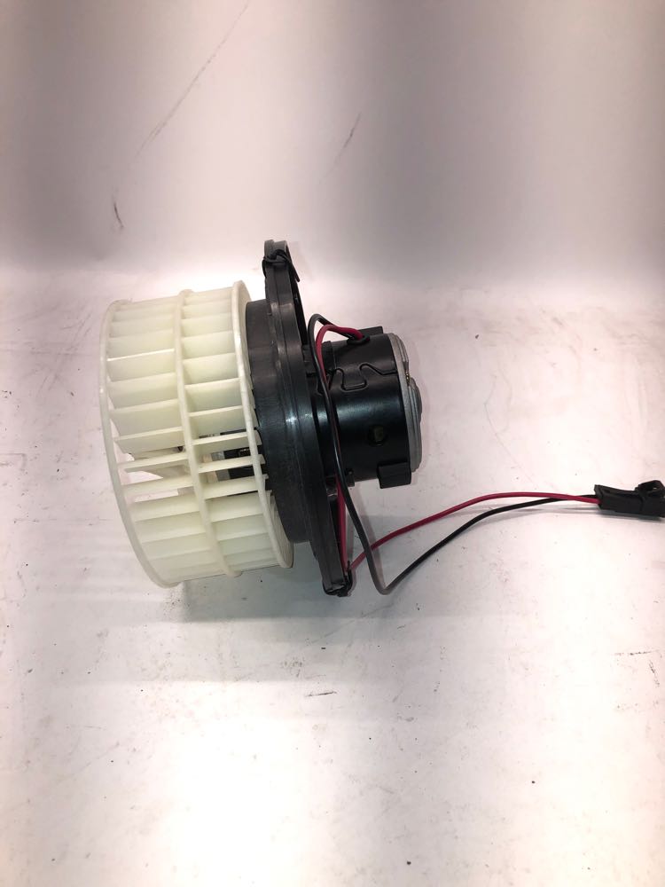 Peterbilt Blower Motor - Frontier Truck Parts