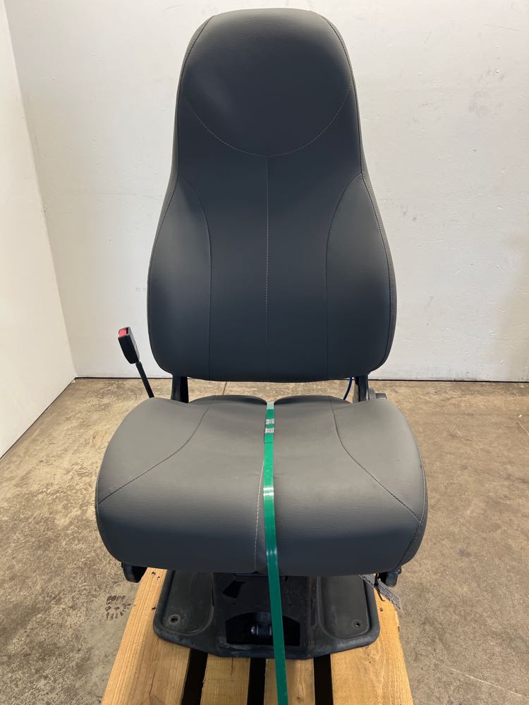 International 7400 Seat - Frontier Truck Parts