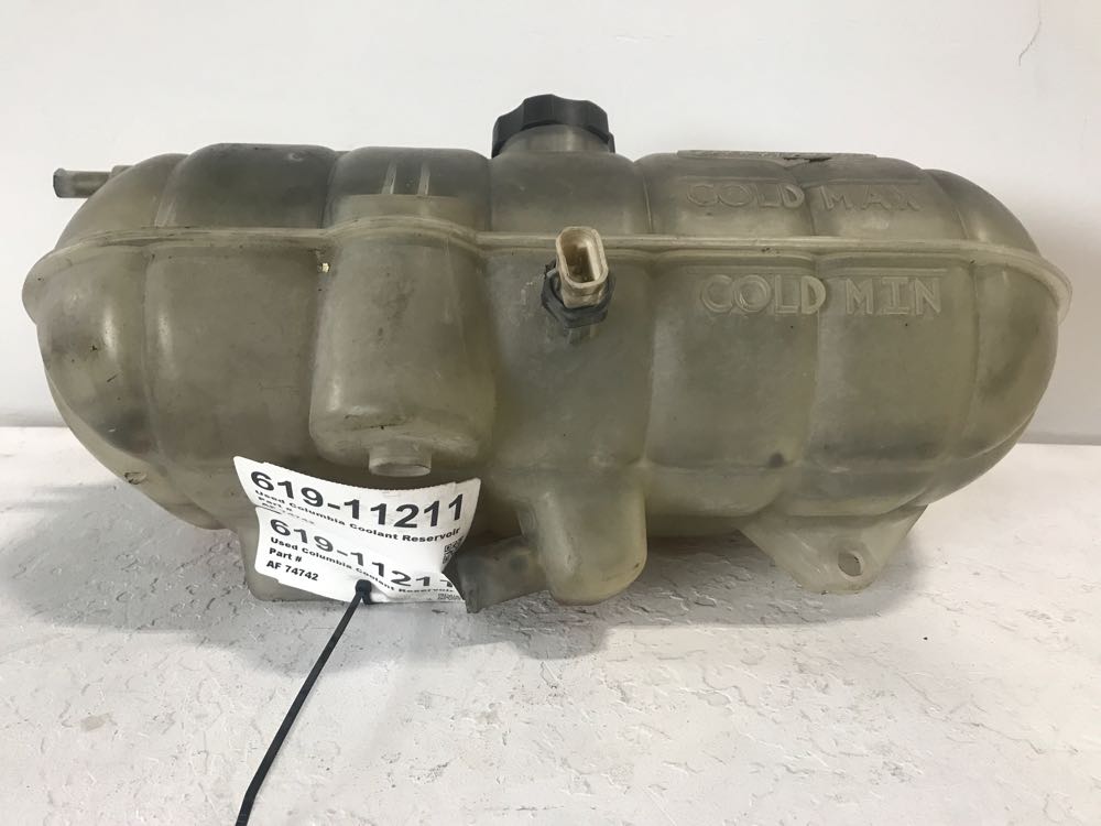 Freightliner Columbia Coolant Reservoir - Frontier Truck Parts