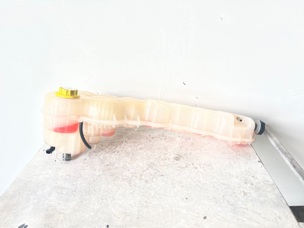 Freightliner Cascadia Coolant Reservoir - Frontier Truck Parts