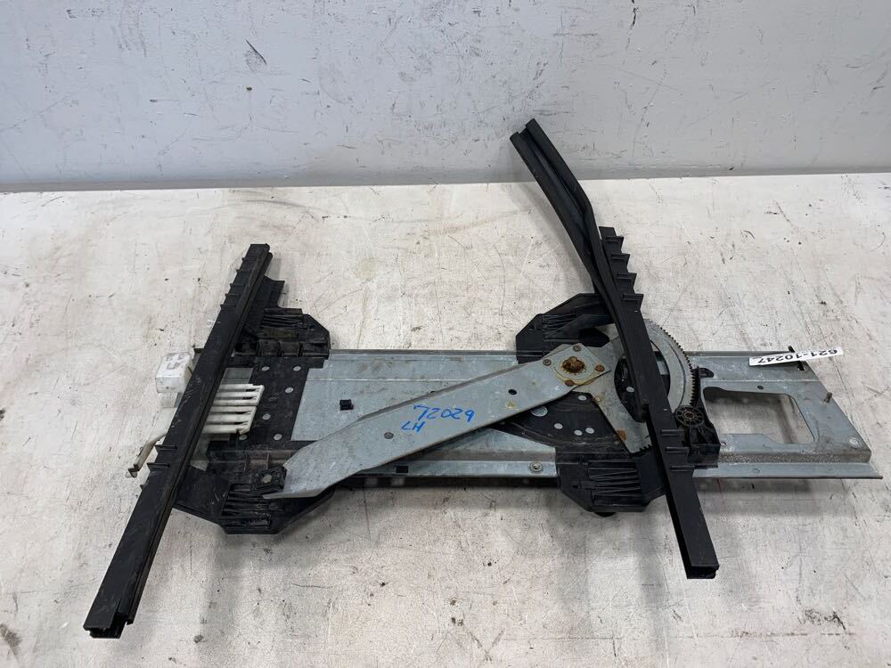 International 4300 Window Regulator - Frontier Truck Parts