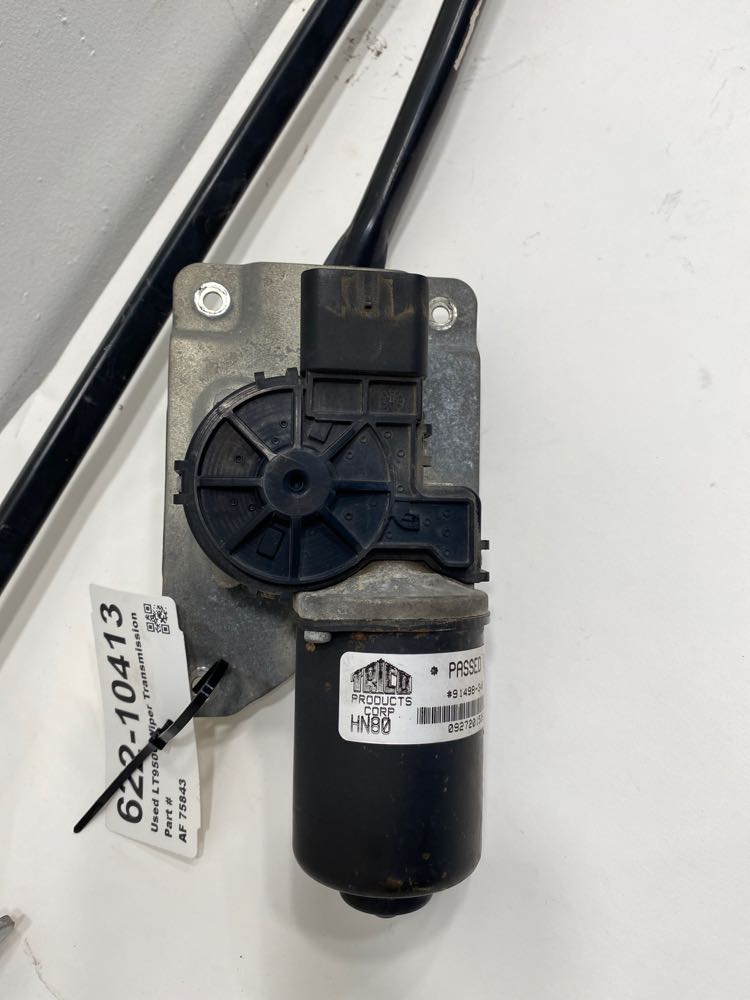 Sterling LT9500 Wiper Transmission - Frontier Truck Parts