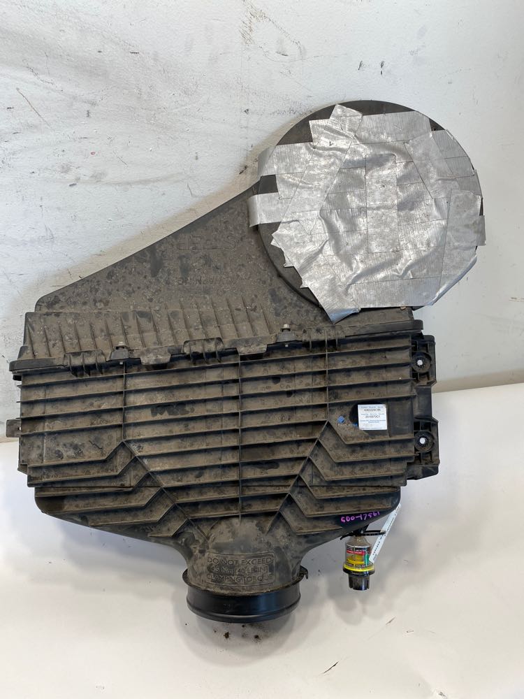 International LT625 Air Cleaner - Frontier Truck Parts