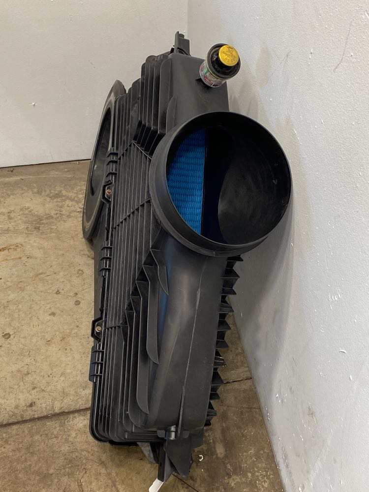 International LT Air Cleaner - Frontier Truck Parts