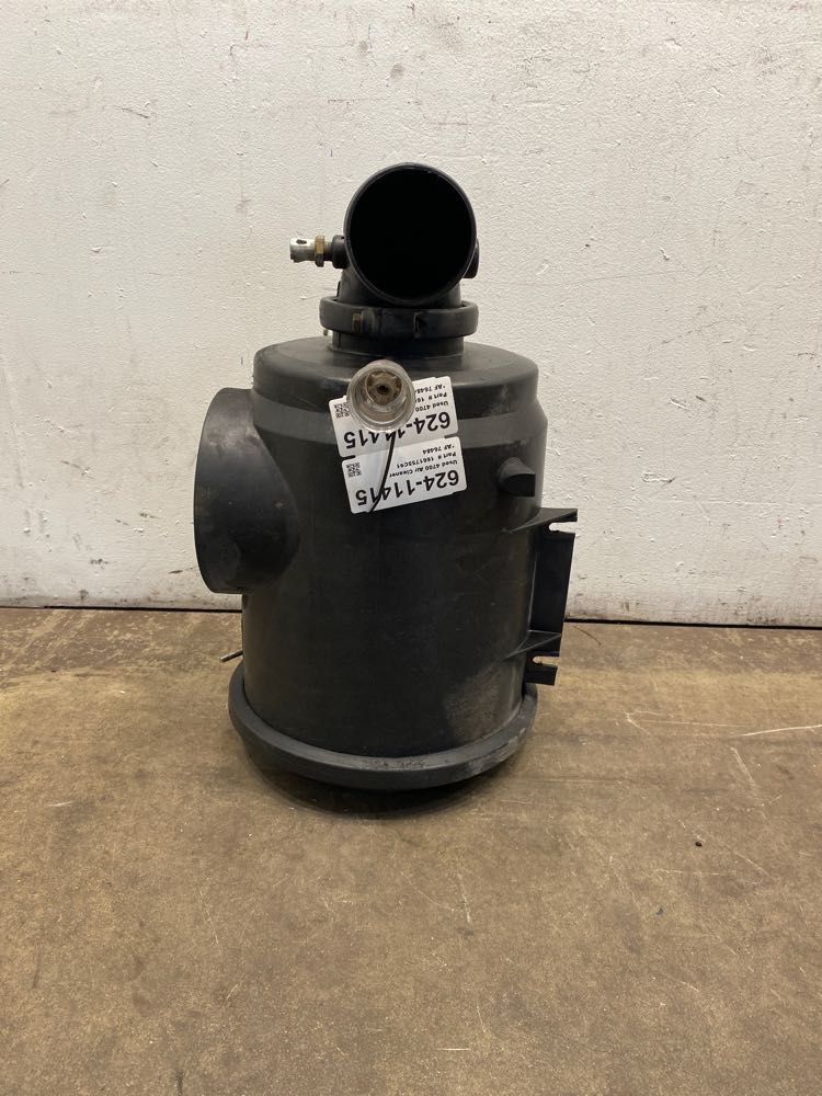 International 4700 Air Cleaner - Frontier Truck Parts