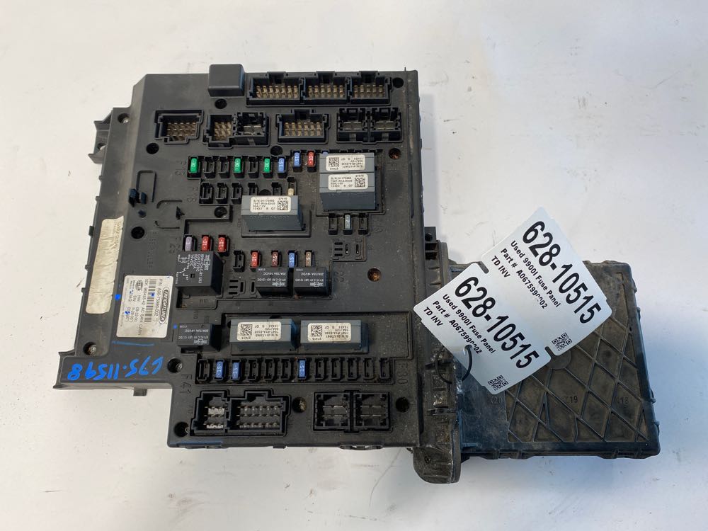 International 9900I Fuse Panel - Frontier Truck Parts