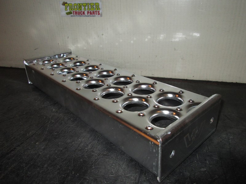 Western Star Step - Frontier Truck Parts