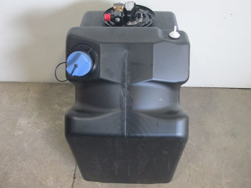 Freightliner DEF Tank - Frontier Truck Parts