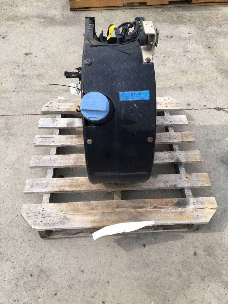 Volvo VNL DEF Tank - Frontier Truck Parts